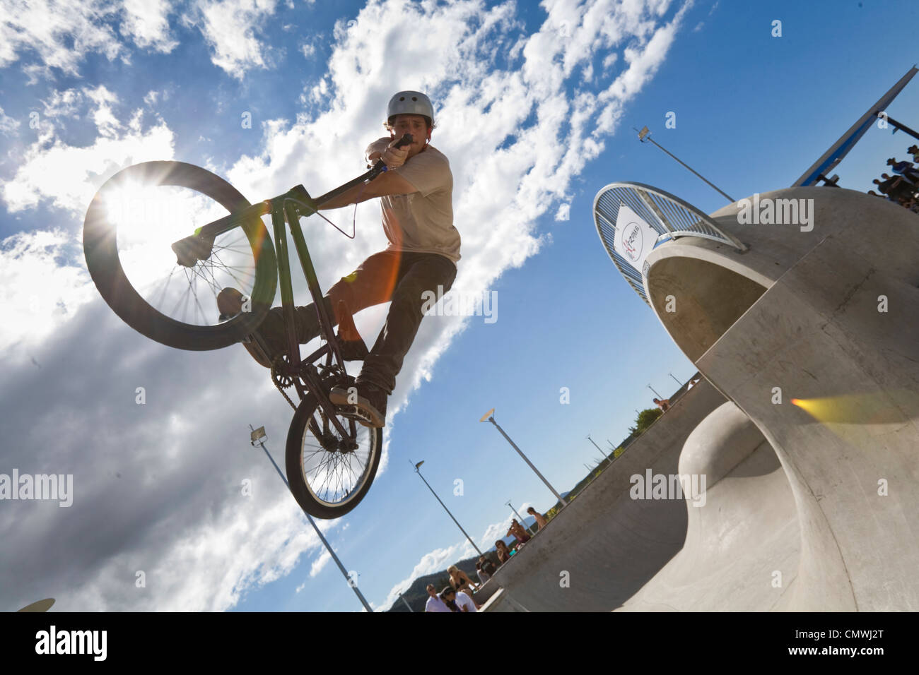 Aerial bike australia hi-res stock photography and images - Alamy