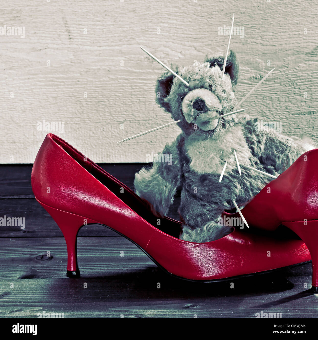 Voodoo doll hi-res stock photography and images - Alamy