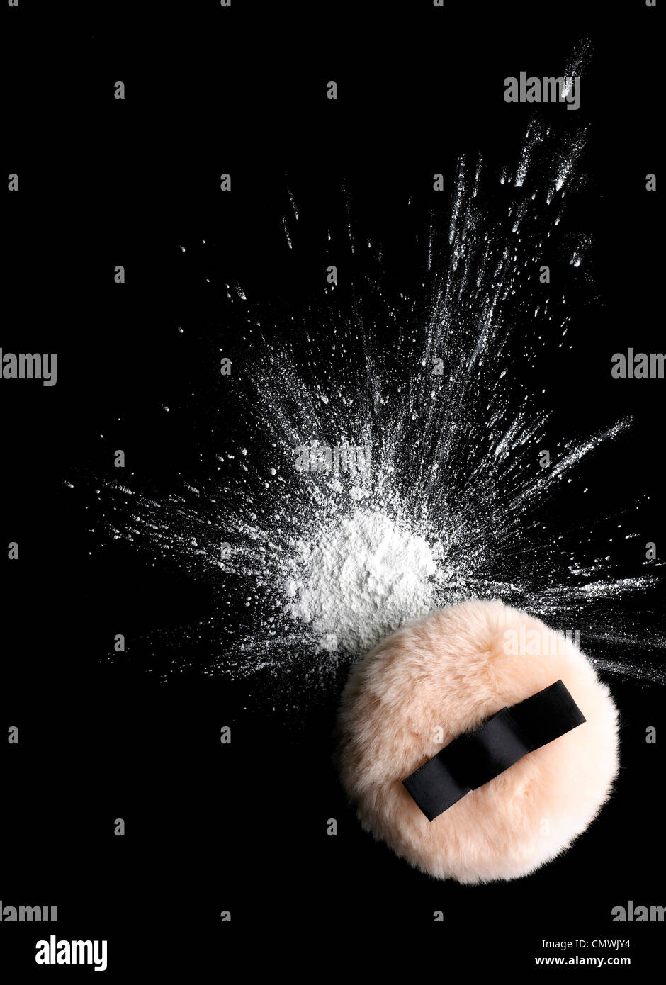Sponge and powder hi-res stock photography and images - Alamy