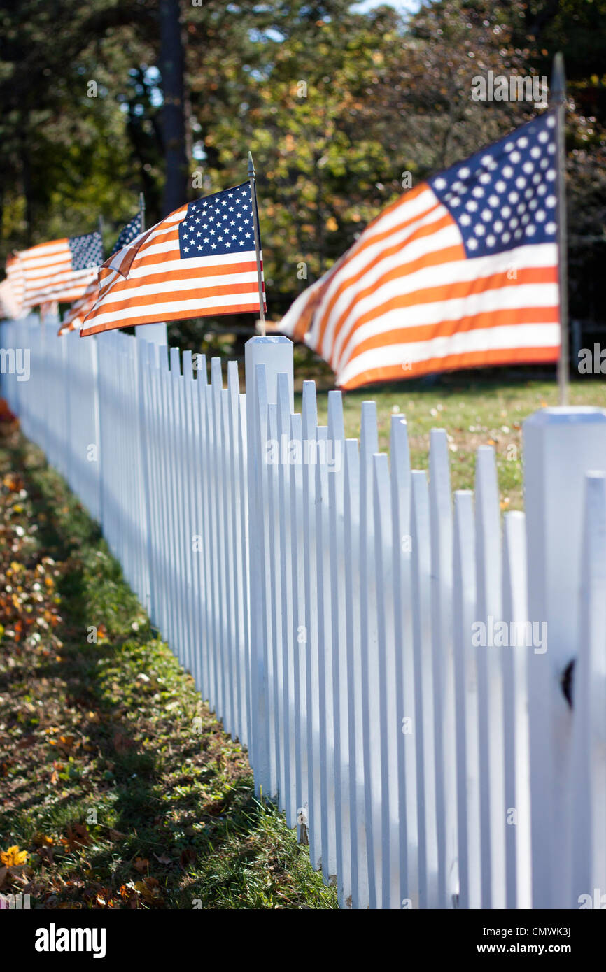 American picket fence with stars and stripes flags Stock Photo - Alamy