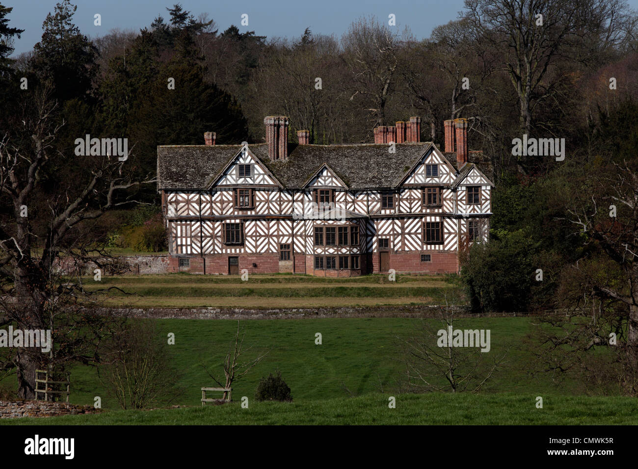 Historical structures in shrewsbury hi-res stock photography and images ...