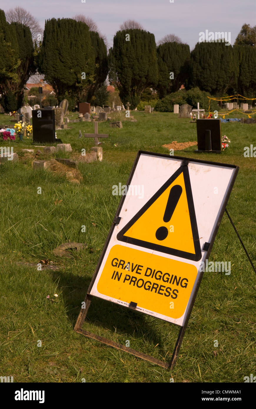 Cemetery uk sign hi-res stock photography and images - Alamy