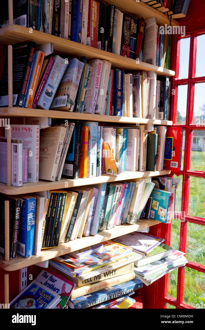Book exchange hi-res stock photography and images - Alamy