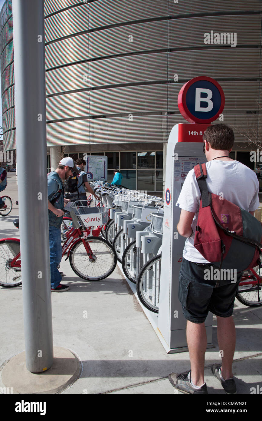 Bike sharing stand hi-res stock photography and images - Alamy