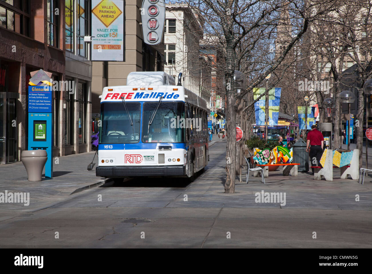 Denver, Colorado - The 16th Street pedestrian mall. A free shuttle bus ...