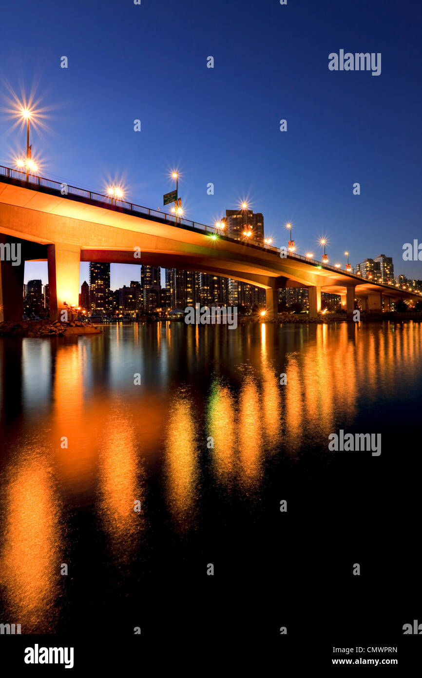 Cambie street bridge hi-res stock photography and images - Alamy
