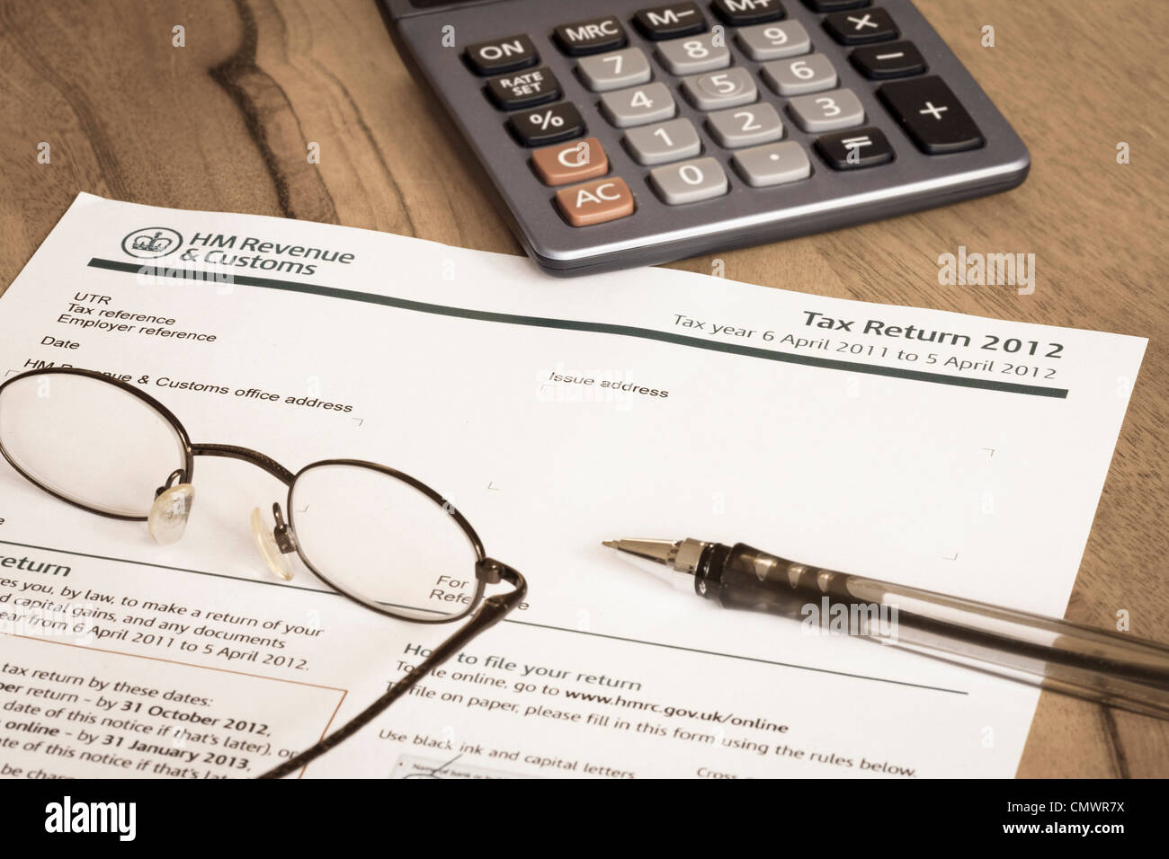 Hmrc form hi-res stock photography and images - Alamy