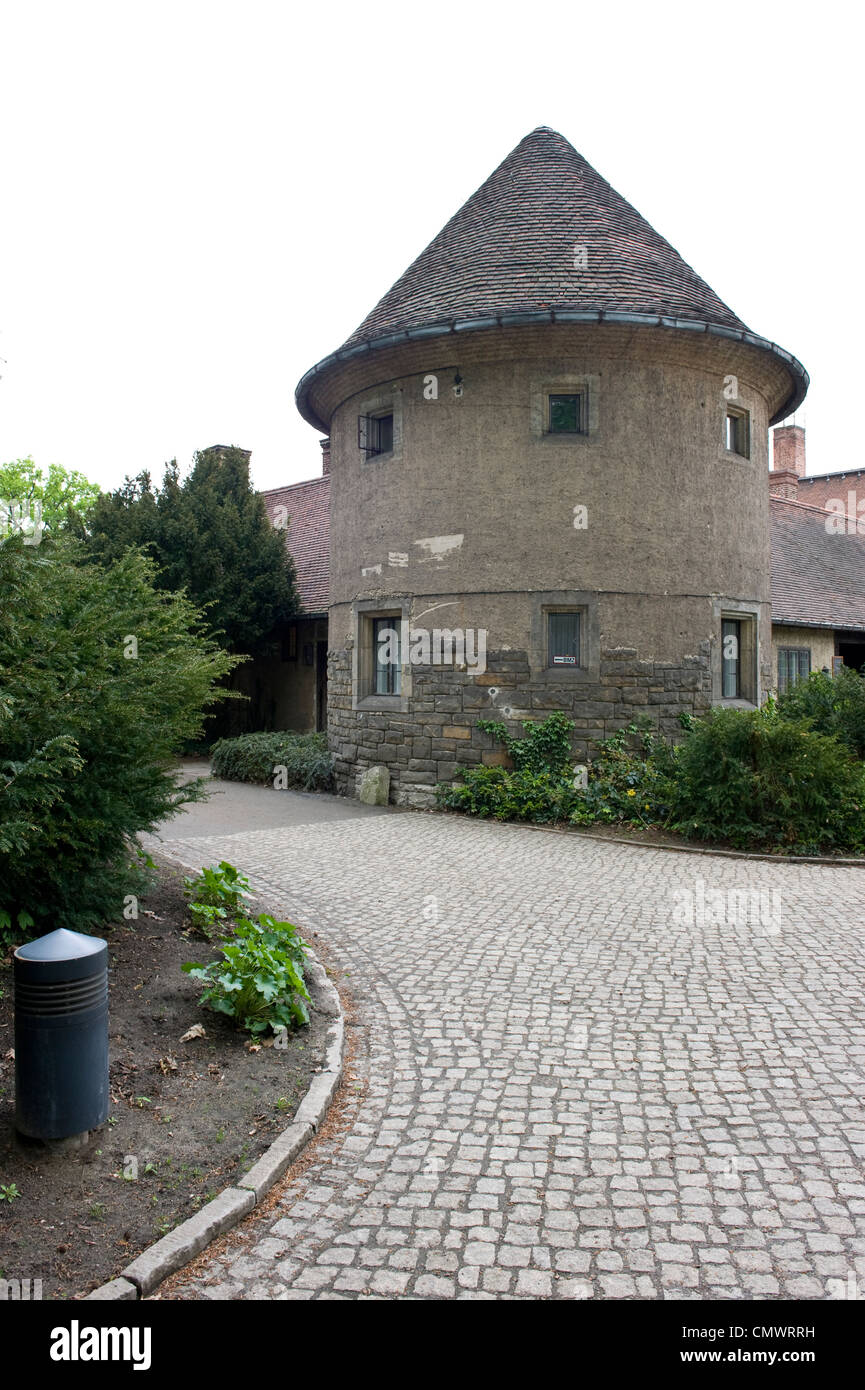 Small hut on wide hi-res stock photography and images - Alamy