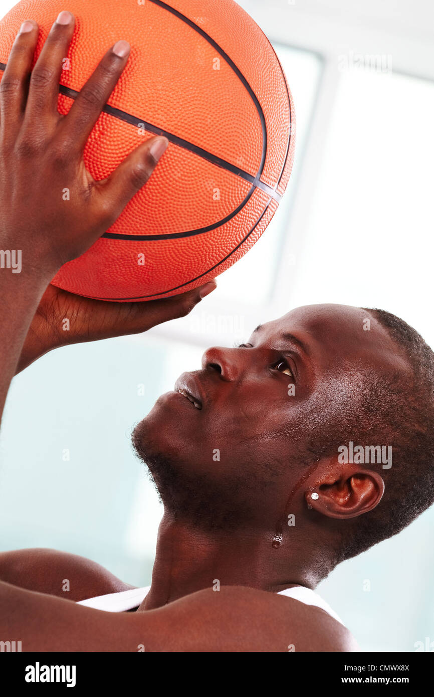 Professional basketballer sweating hi-res stock photography and images ...