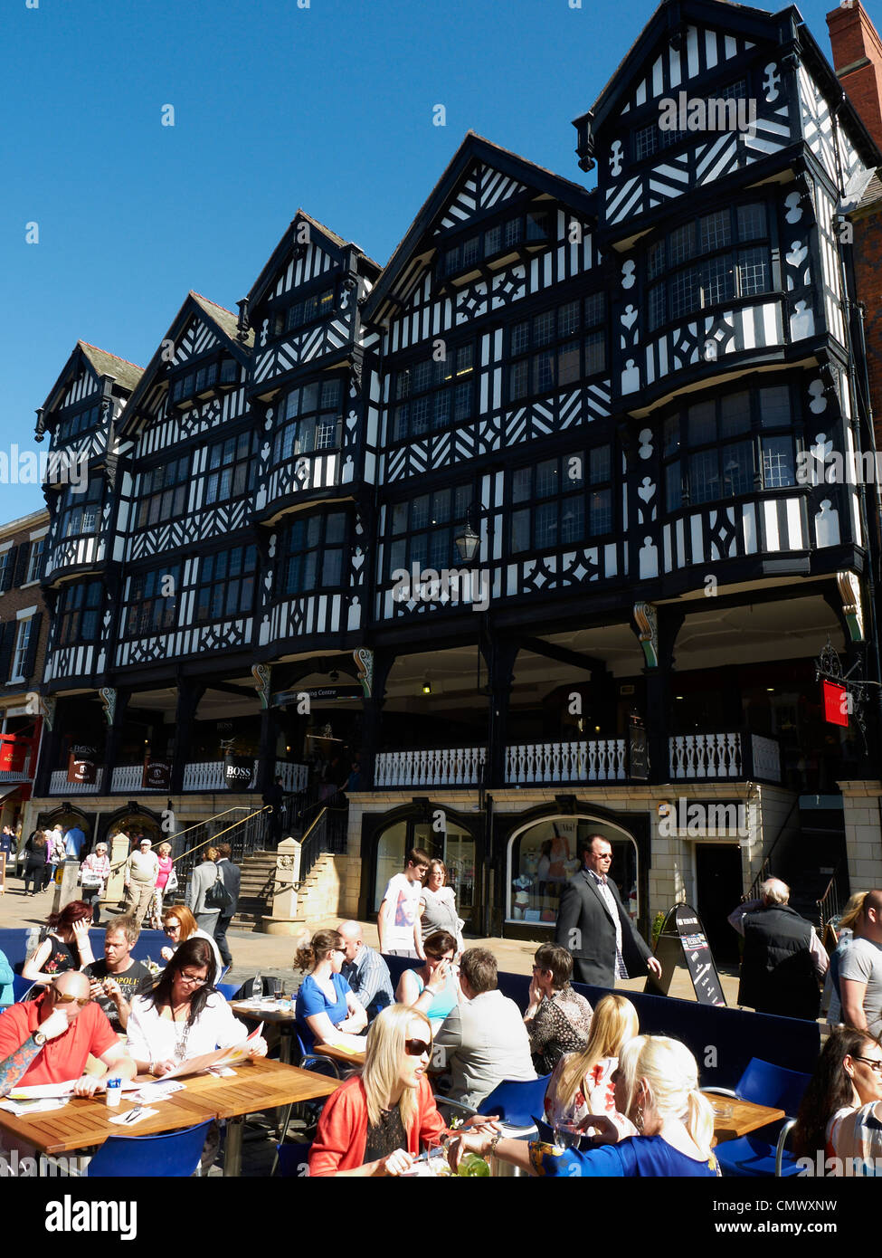 Pavement cafe in chester hi-res stock photography and images - Alamy