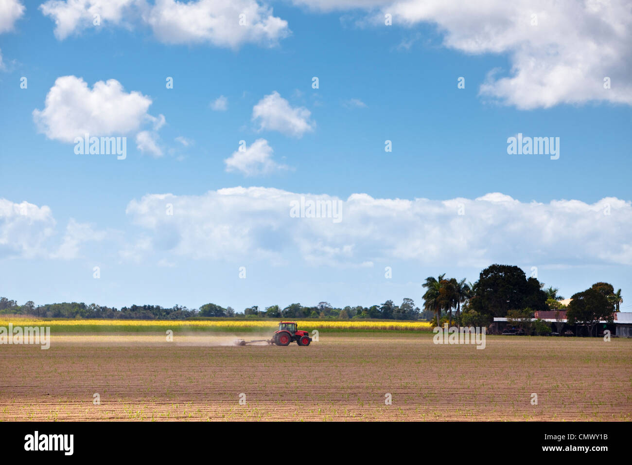 Ploughing paddock hi-res stock photography and images - Alamy
