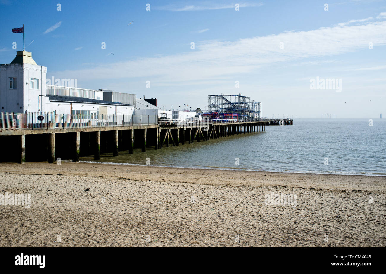 Clacton Pier and beach Stock Photo - Alamy