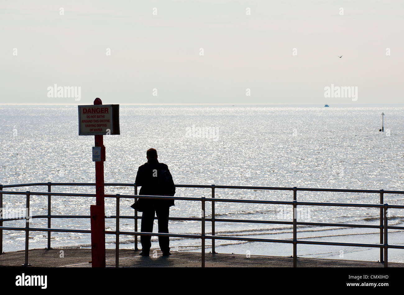 Jetty railings hi-res stock photography and images - Alamy