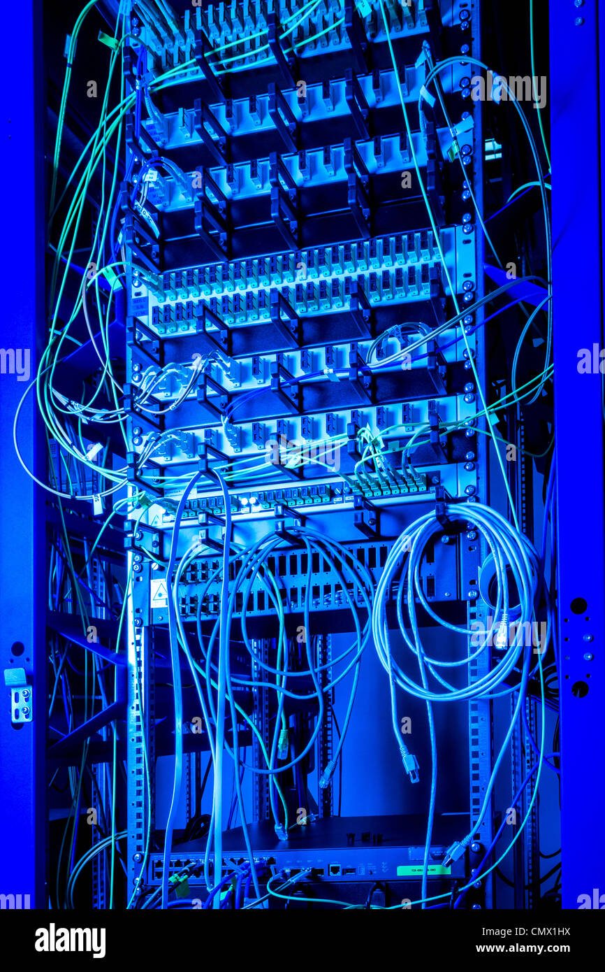 Internet storage connectivity hi-res stock photography and images - Alamy