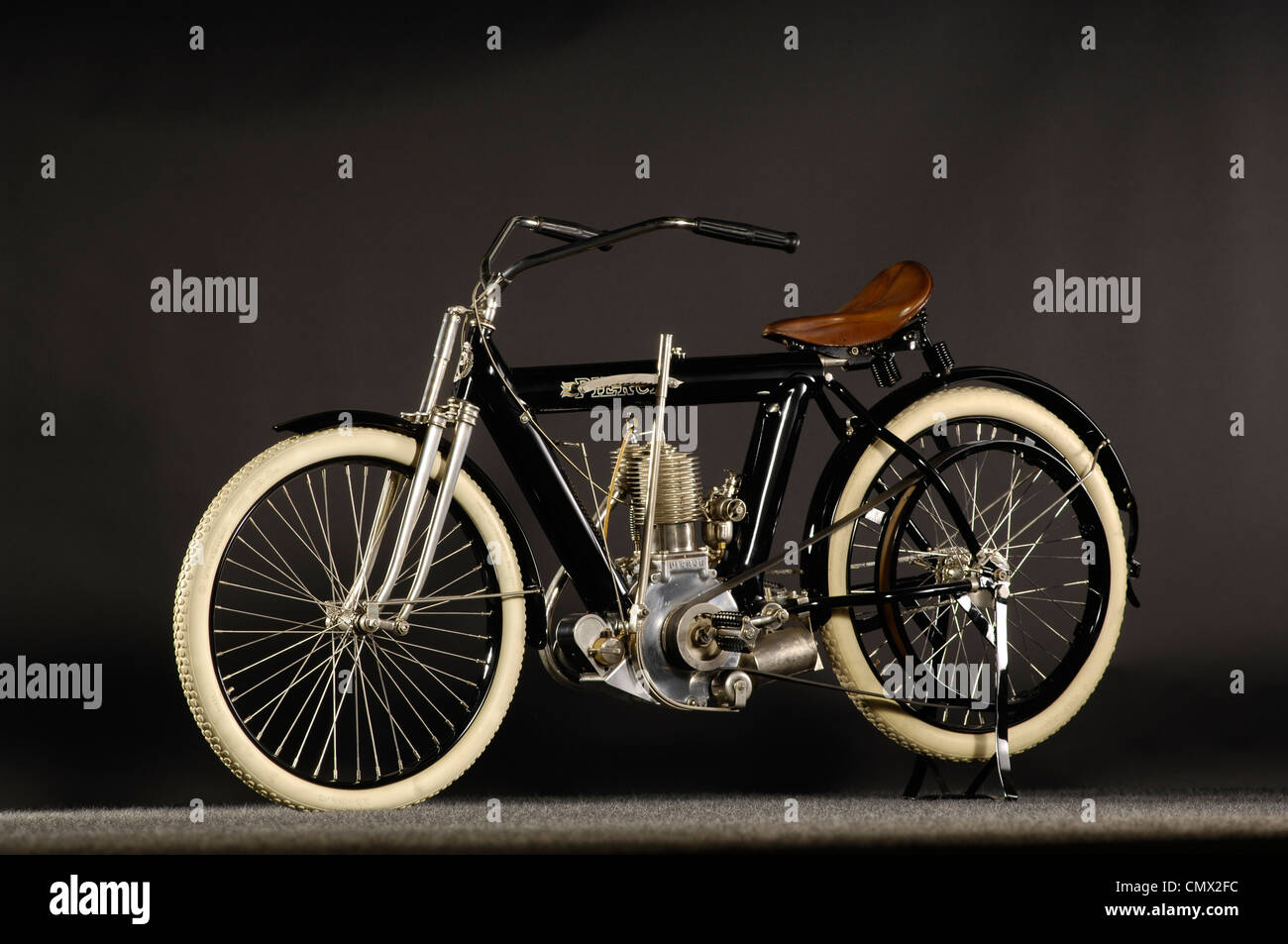 Pierce arrow motorcycle hi-res stock photography and images - Alamy