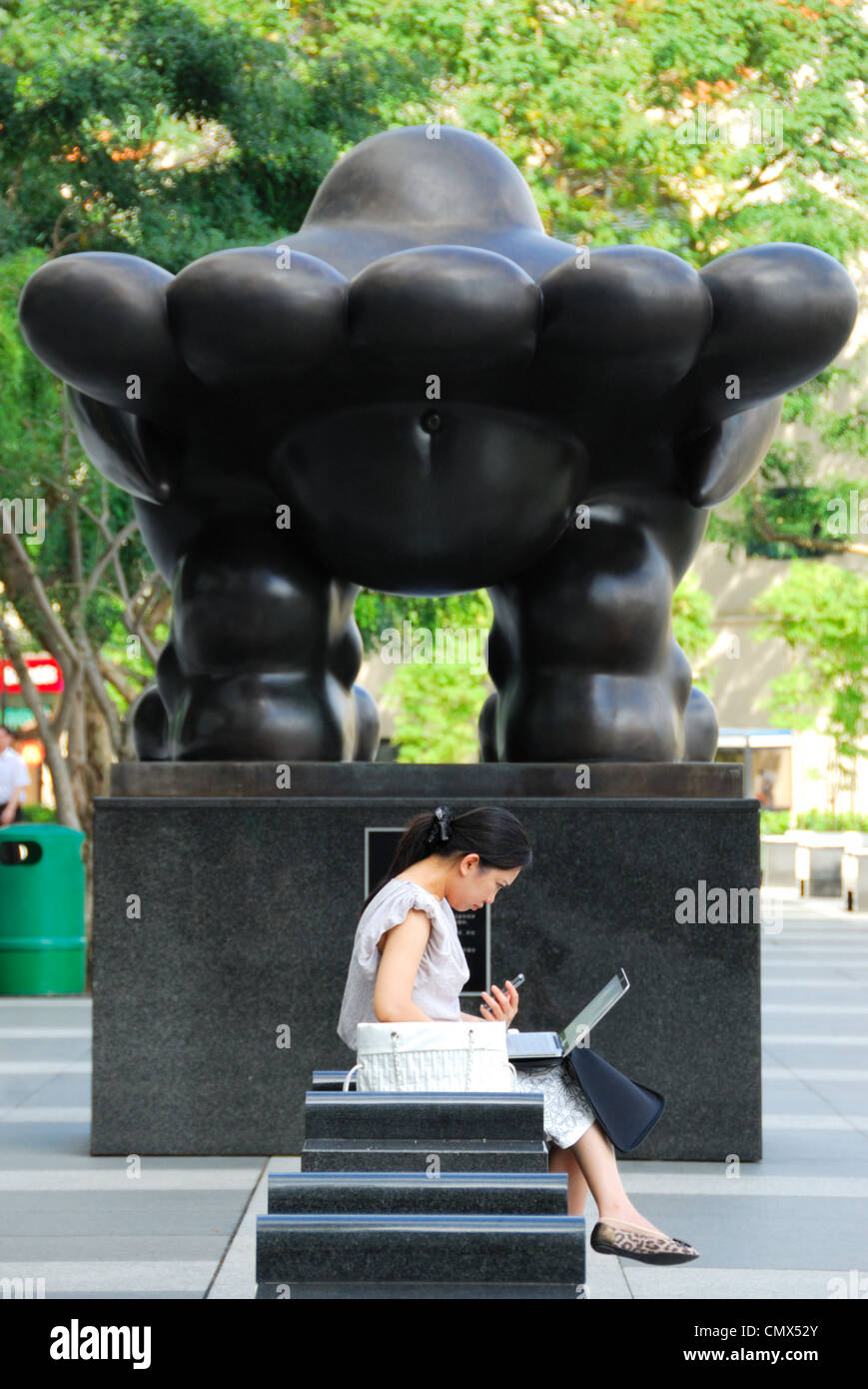 Office Worker in Boat Quay, Singapore Stock Photo - Alamy