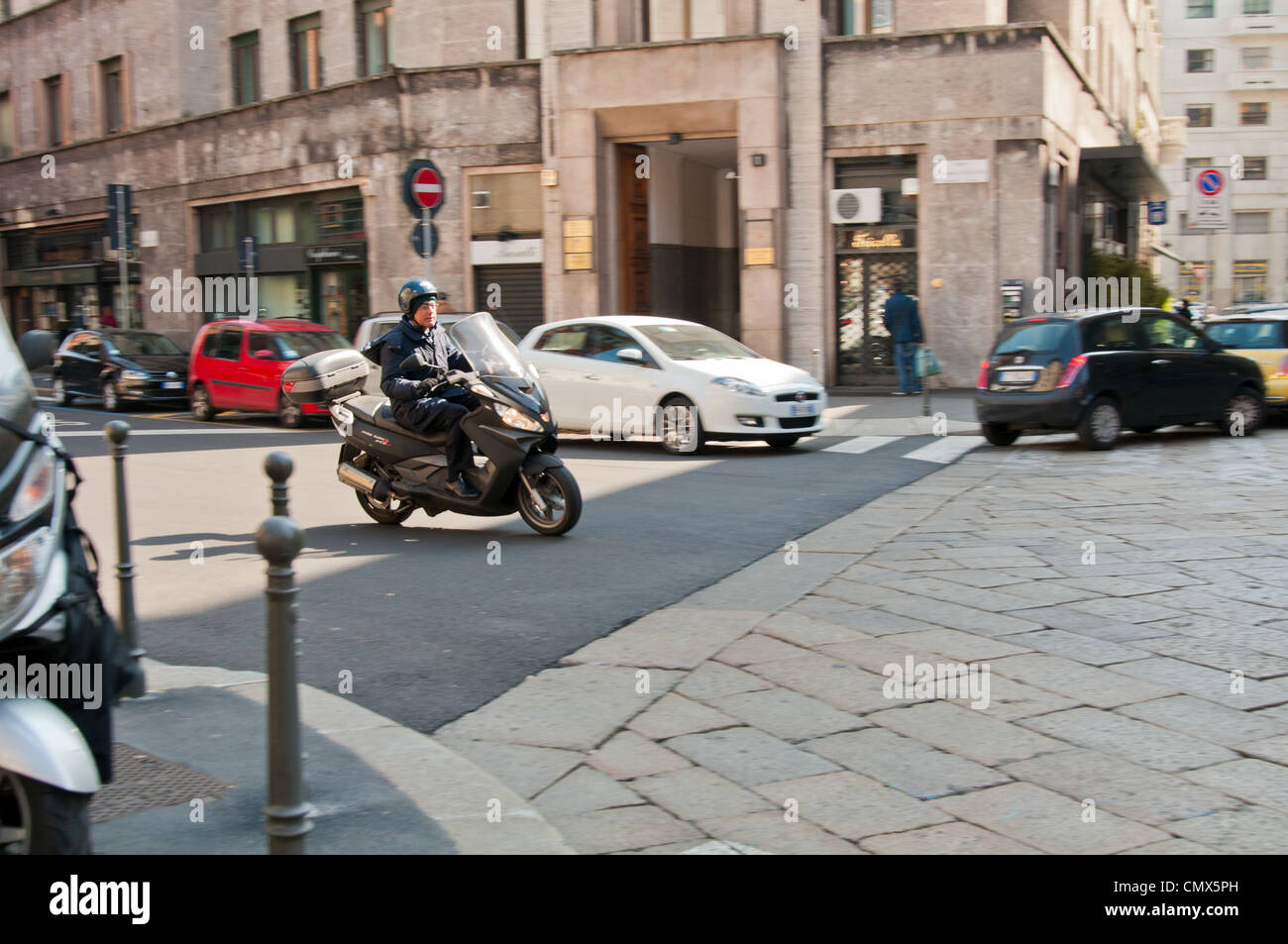 Milan transport hi-res stock photography and images - Alamy