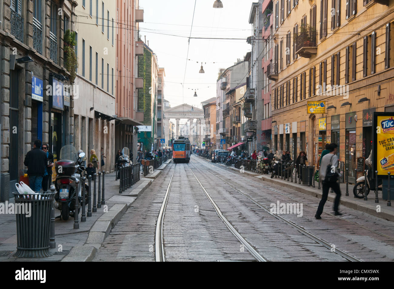 Sidewalk scene milan italy hi-res stock photography and images - Alamy