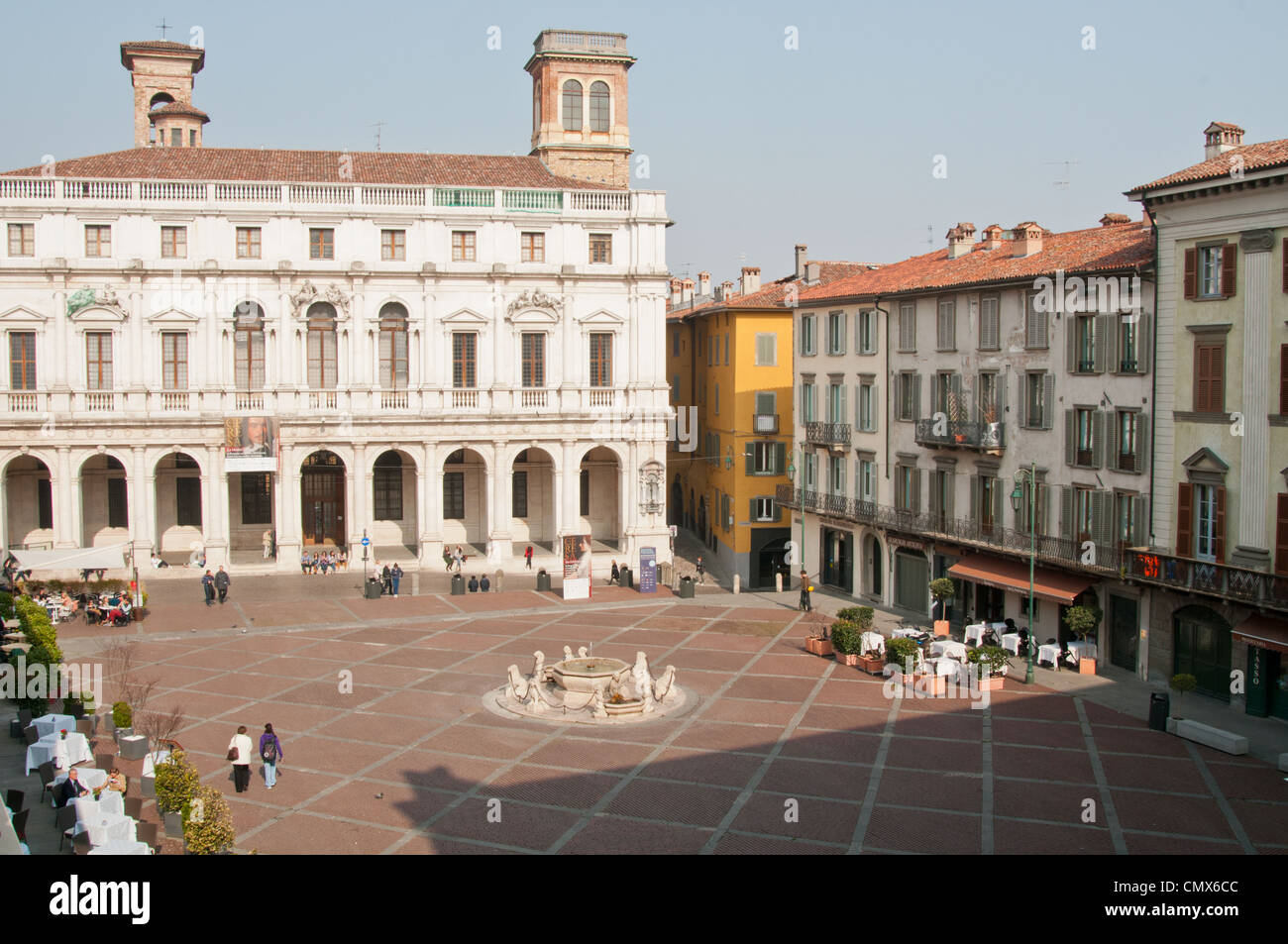 Piazza Vecchia in Bergamo Italy town centre square Stock Photo - Alamy