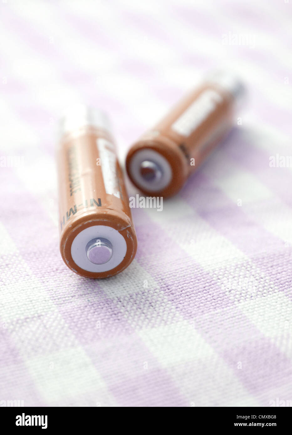 Two aa batteries hi-res stock photography and images - Alamy