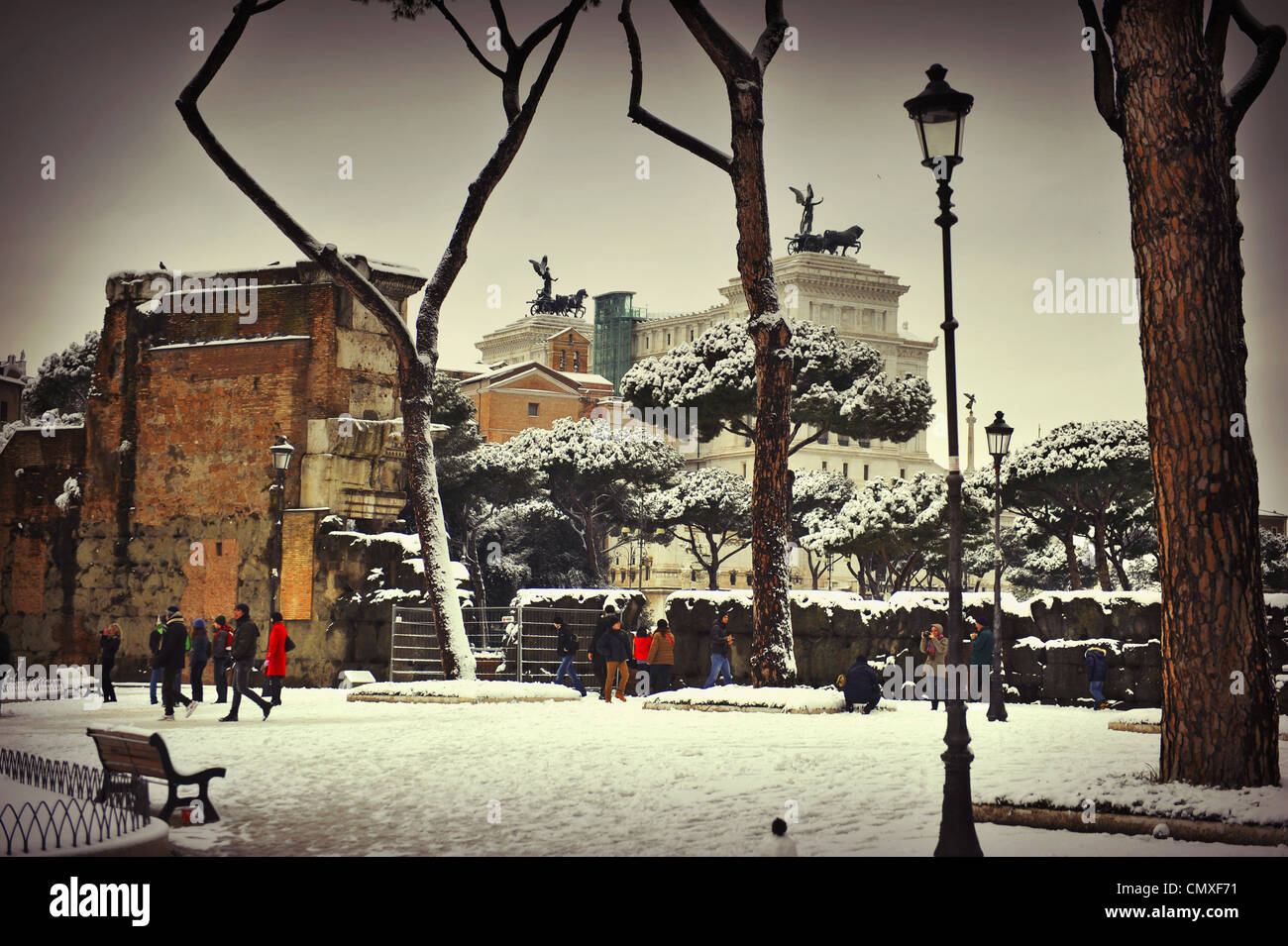 Very rare view of snowing in Rome. Roman Forum Stock Photo - Alamy