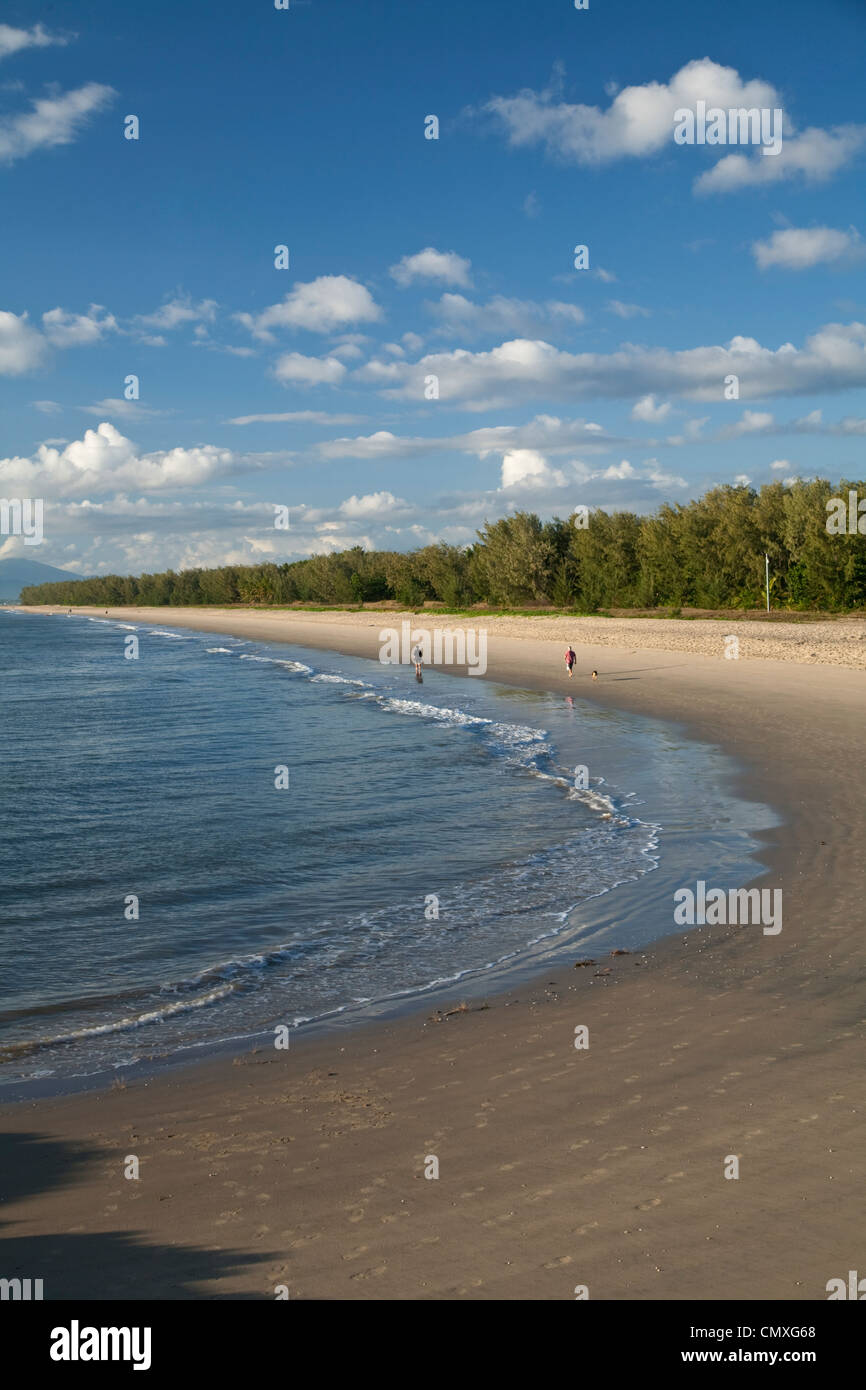 Cairns coast hi-res stock photography and images - Alamy