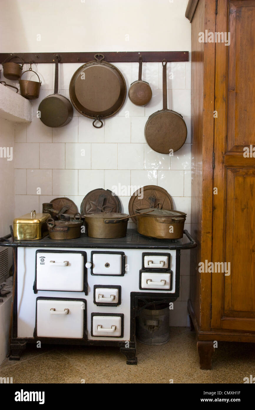 photo of a vintage old style equiped kitchen Stock Photo - Alamy