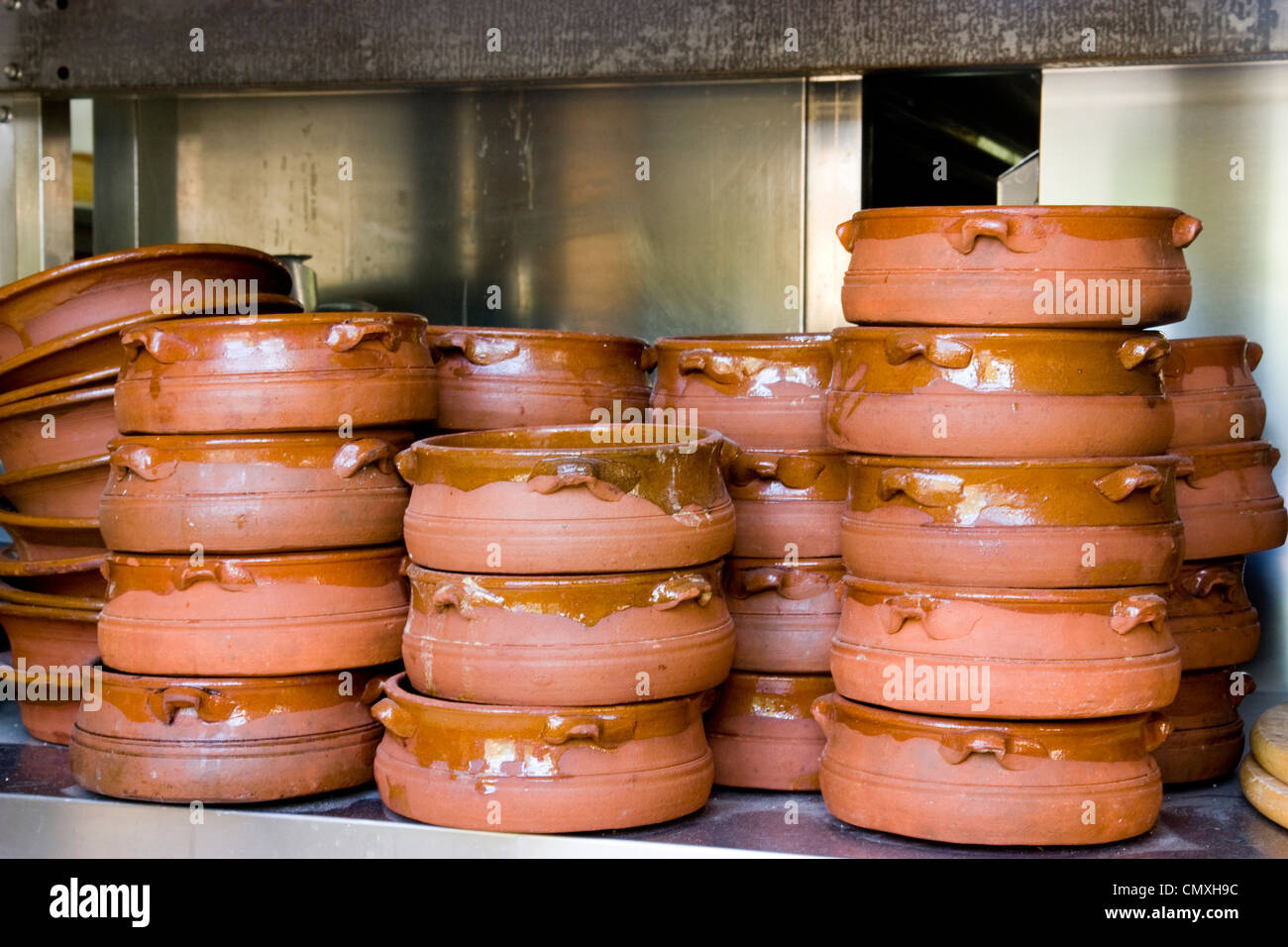 Clay container hi-res stock photography and images - Alamy