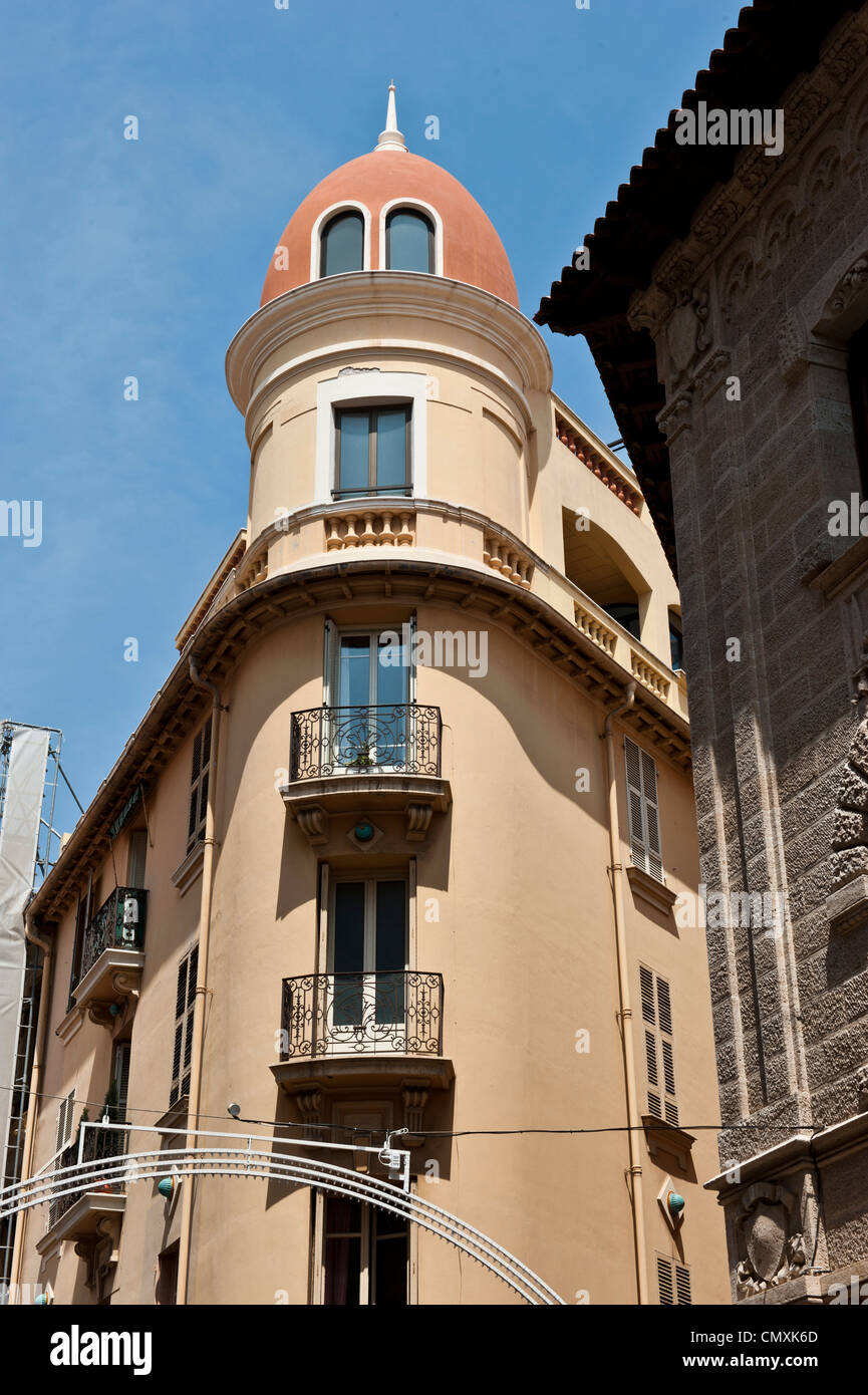 Triangular shaped building hi-res stock photography and images - Alamy