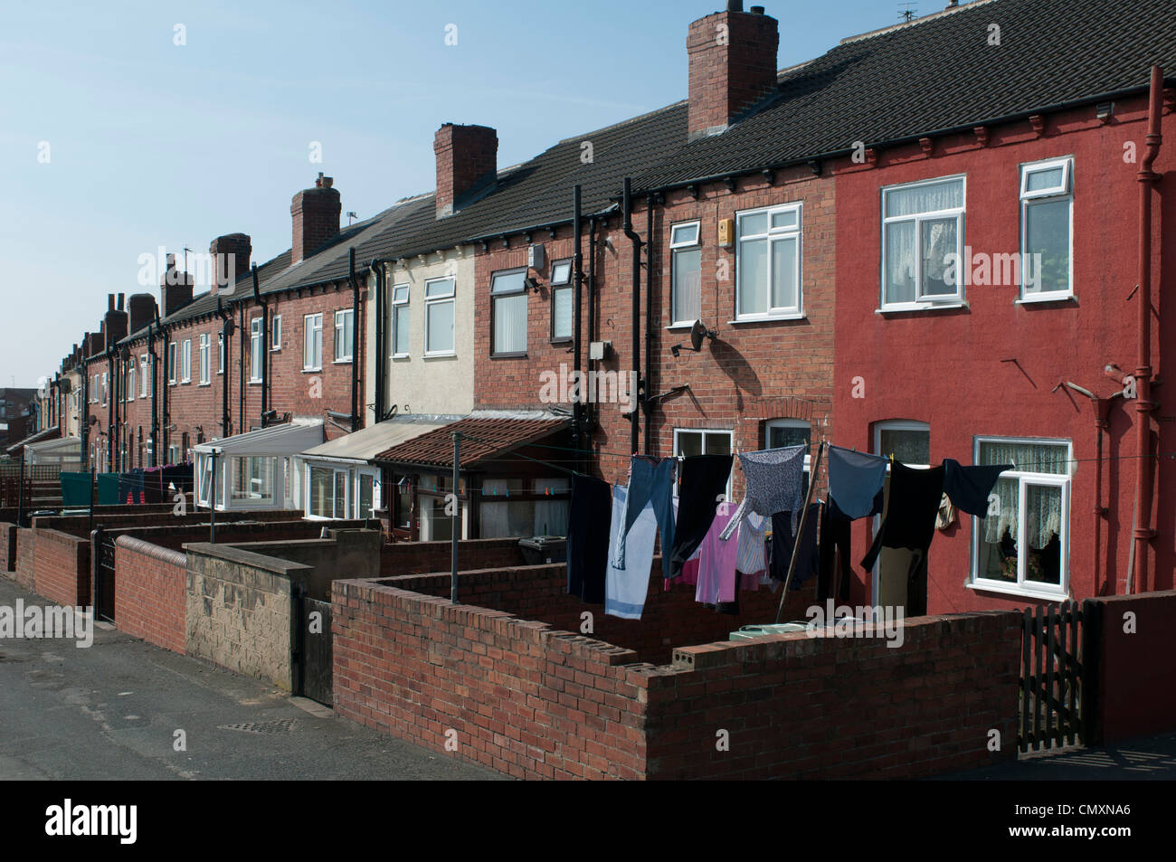 Leeds back to back houses hi-res stock photography and images - Alamy