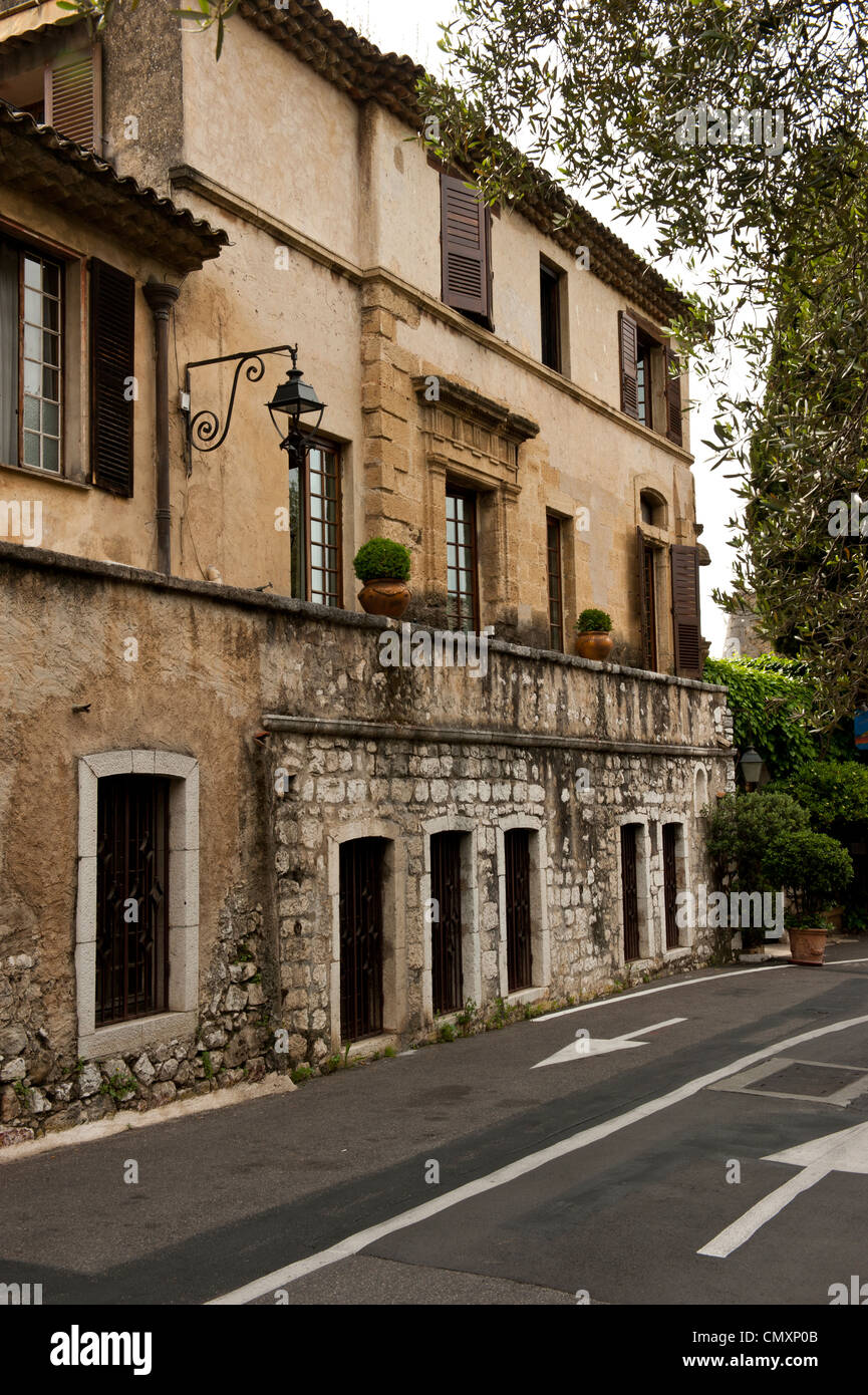 Back of a building hi-res stock photography and images - Alamy
