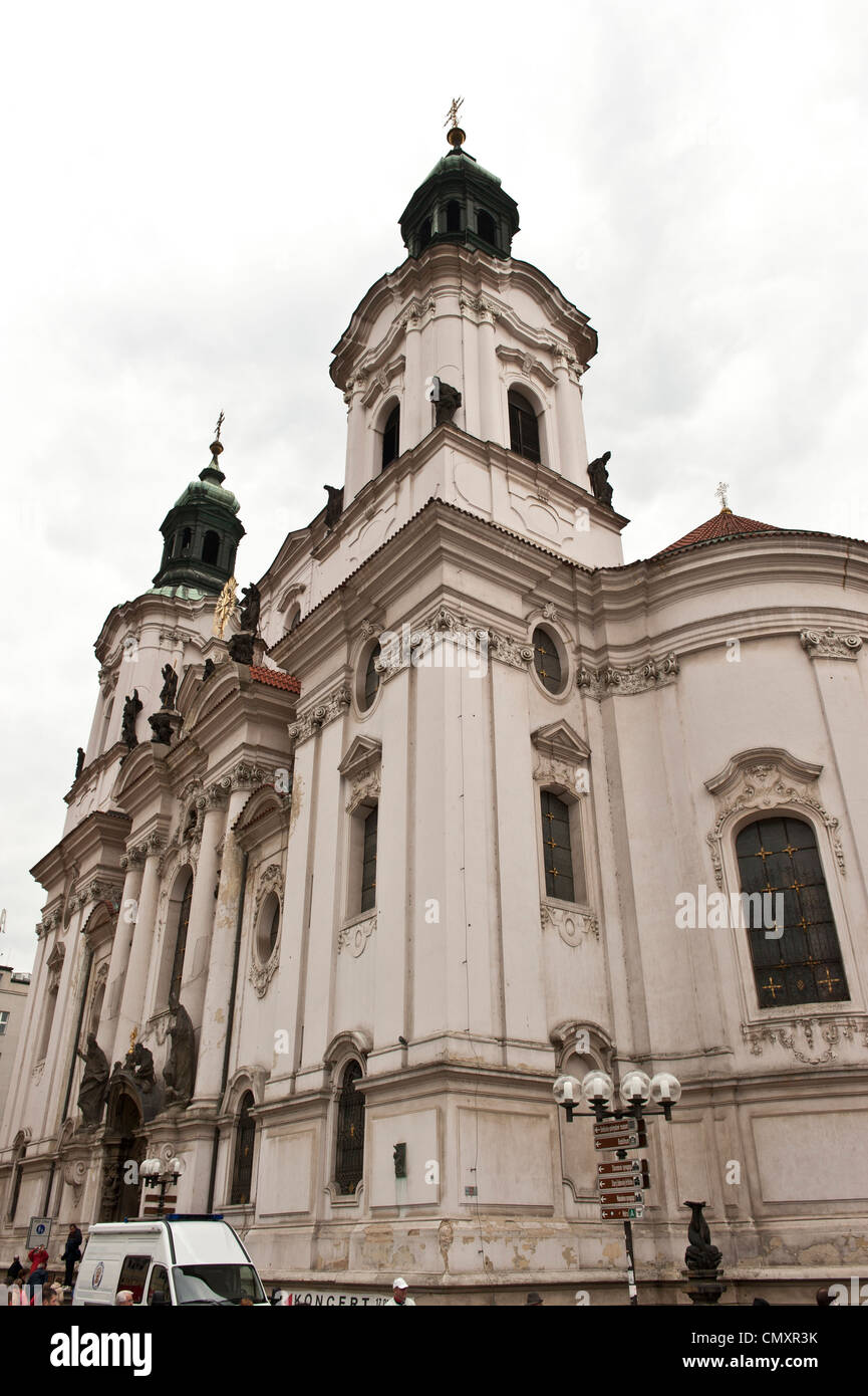 Angular architecture hi-res stock photography and images - Alamy