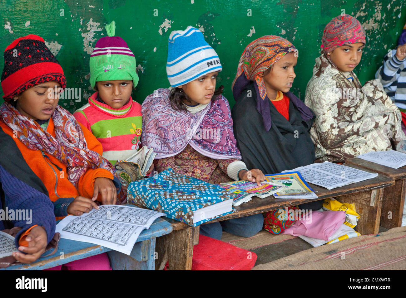 Girl Madrasa Students, Madrasa Islamia Arabia Izharul-Uloom, Dehradun ...