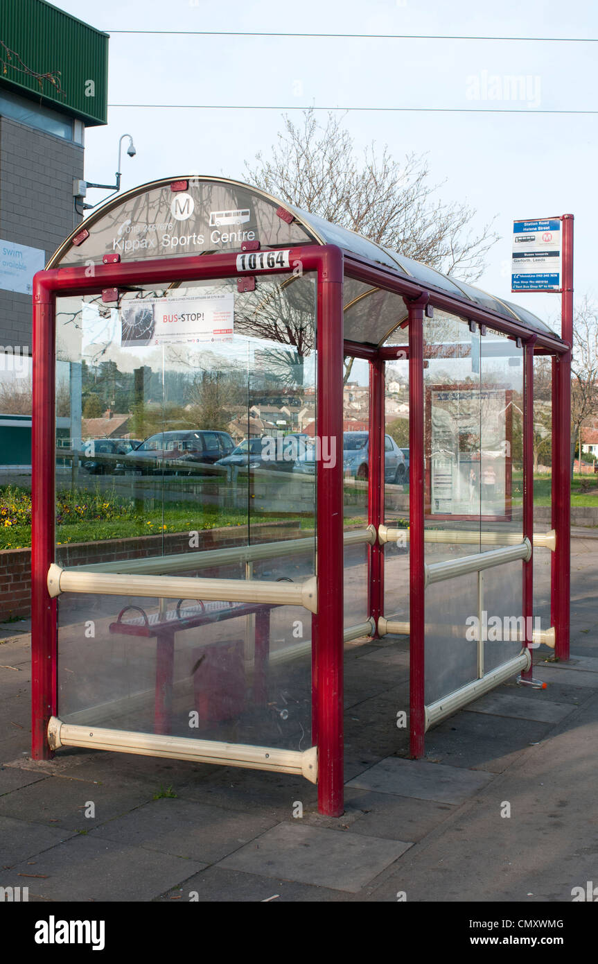 Leeds bus stop hi-res stock photography and images - Alamy