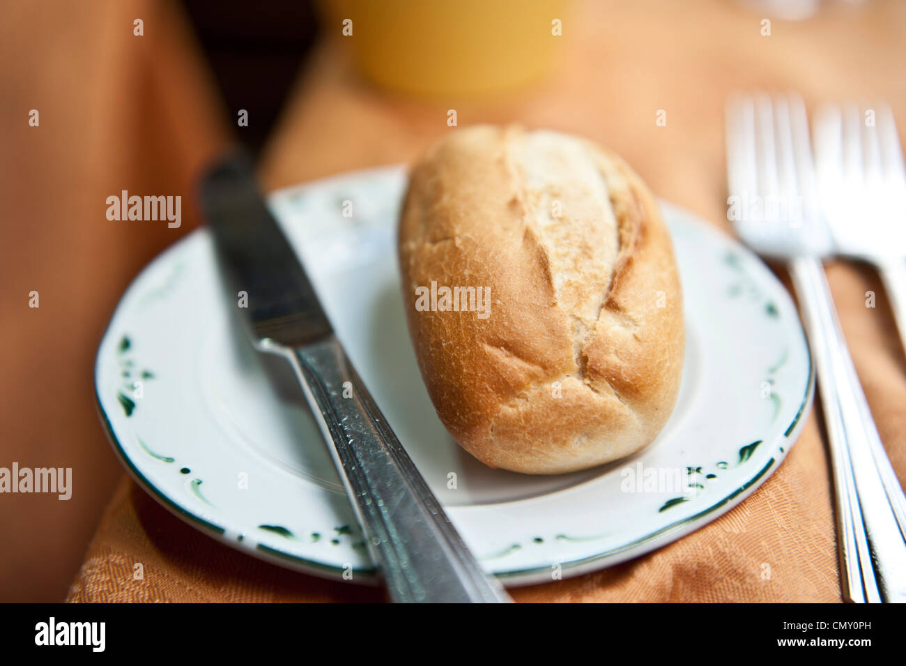 Small brown bread hi-res stock photography and images - Alamy
