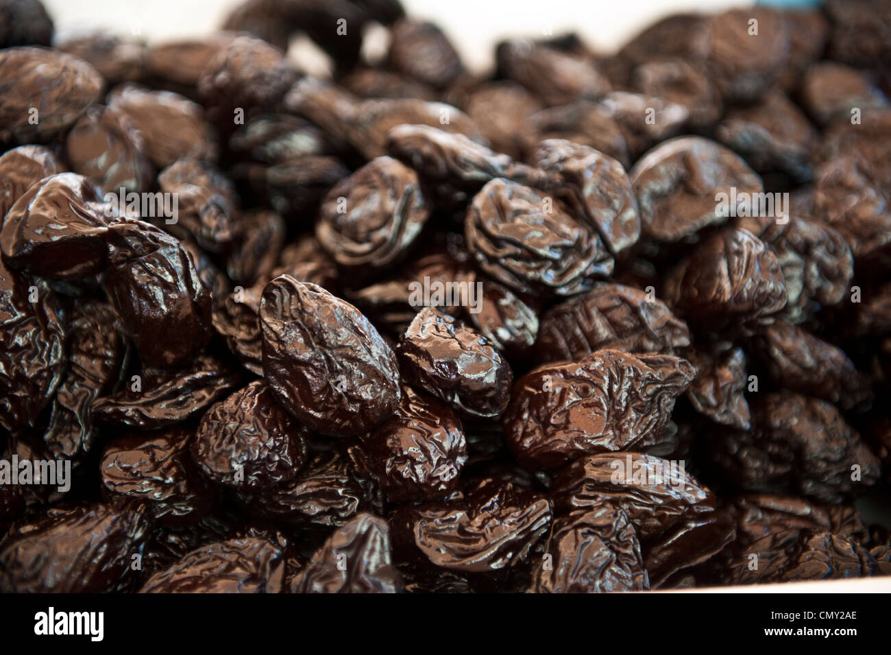 Raisins black texture hi-res stock photography and images - Alamy