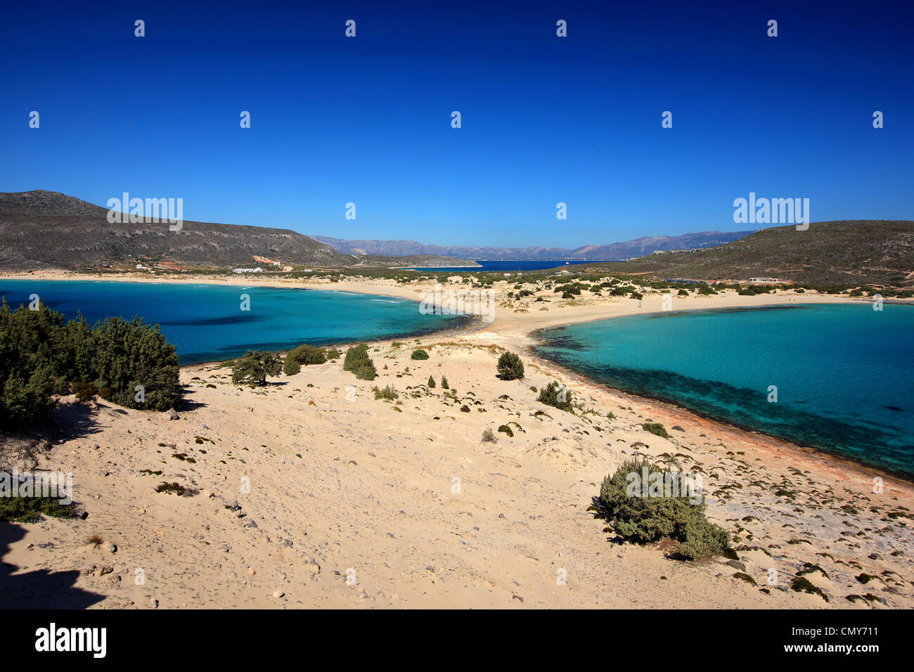 The famous "double" beach known as "Simos" in Elafonisos island ...
