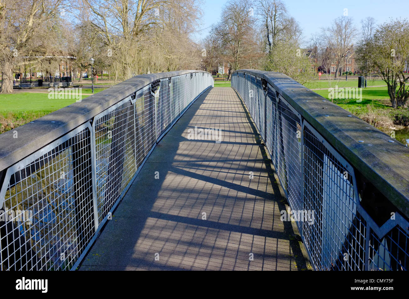 Foot bridge over river hi-res stock photography and images - Alamy