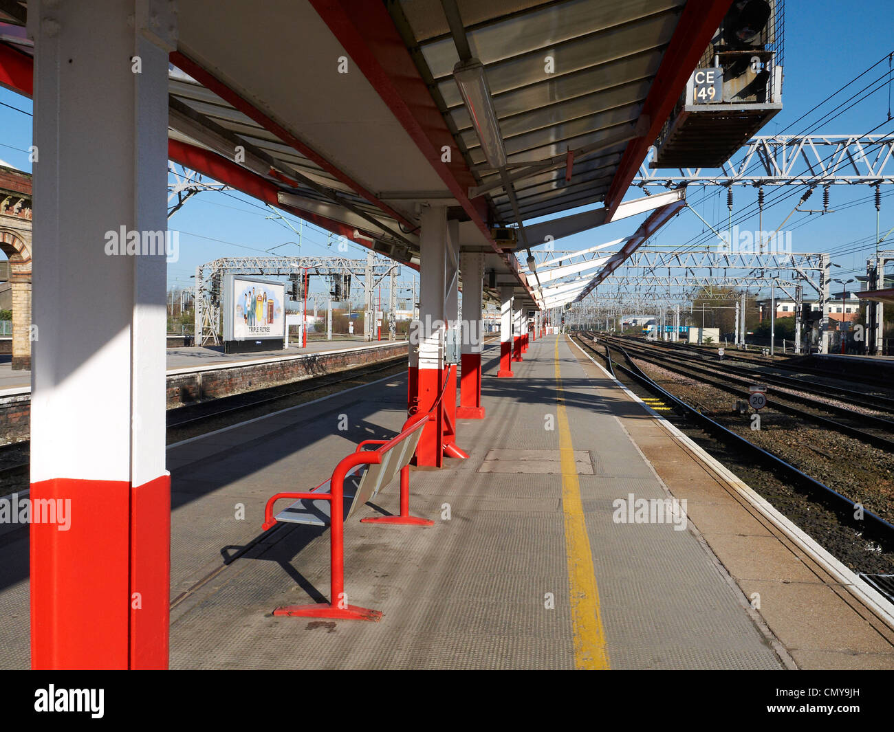 Crewe railway hi-res stock photography and images - Alamy