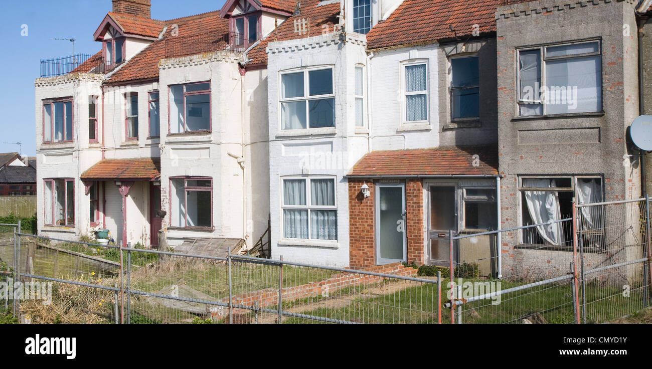 Coastal erosion buildings hi-res stock photography and images - Alamy