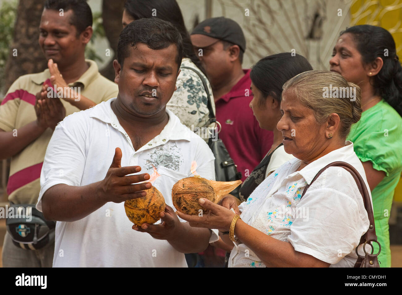 Coconut smash sri lanka hi-res stock photography and images - Alamy
