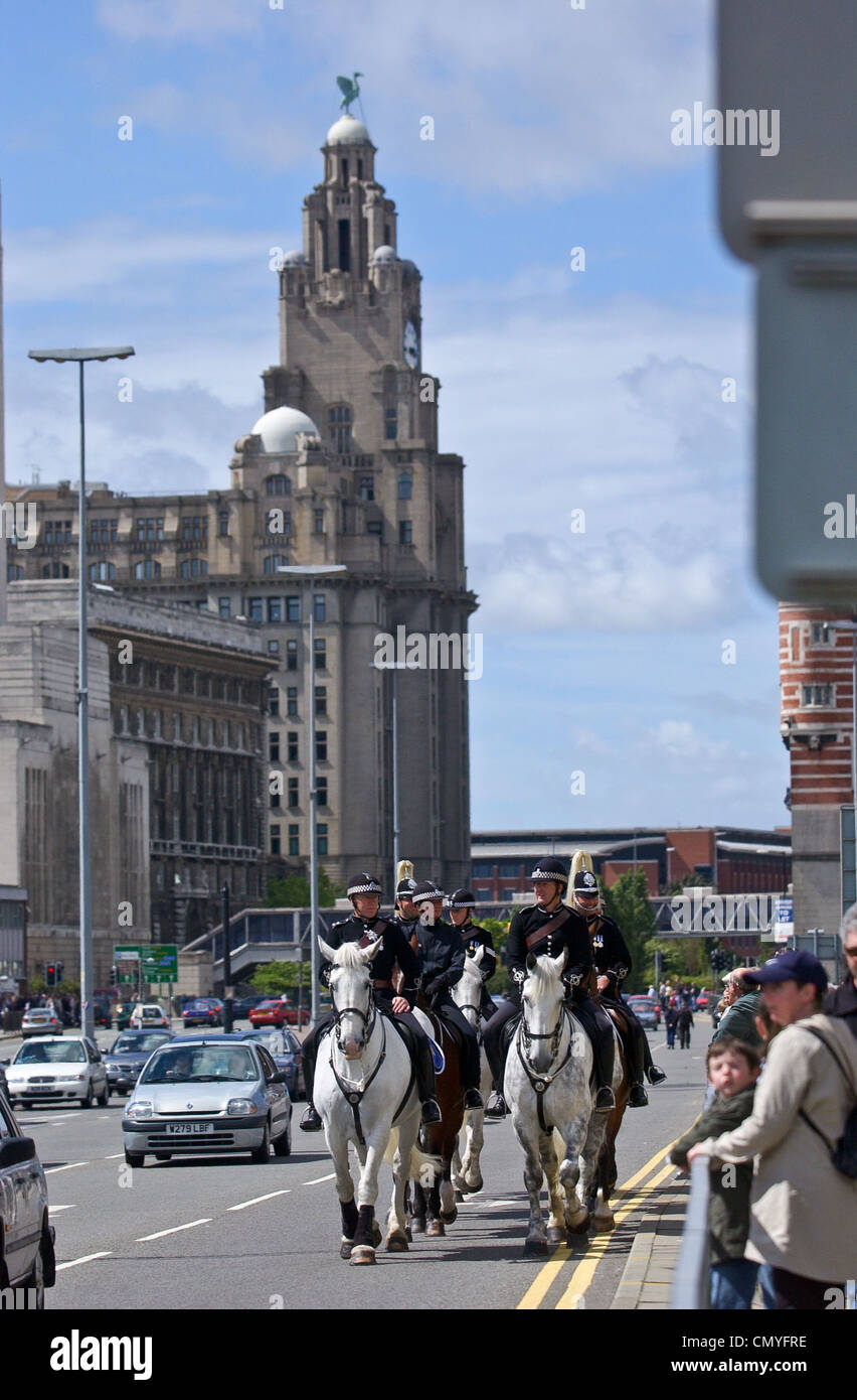 Police parade hi-res stock photography and images - Alamy