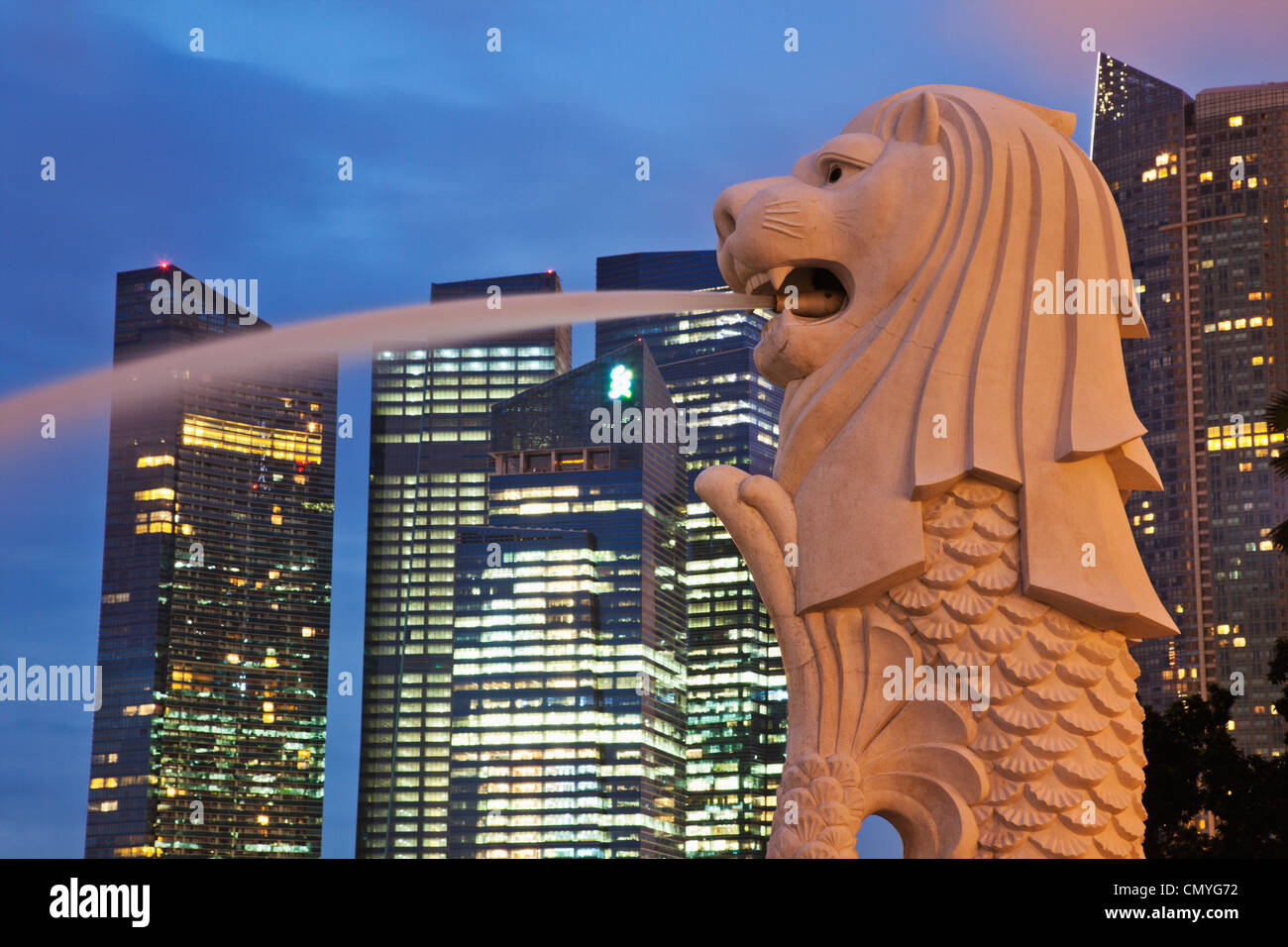 Singapore, Merlion Statue Stock Photo - Alamy
