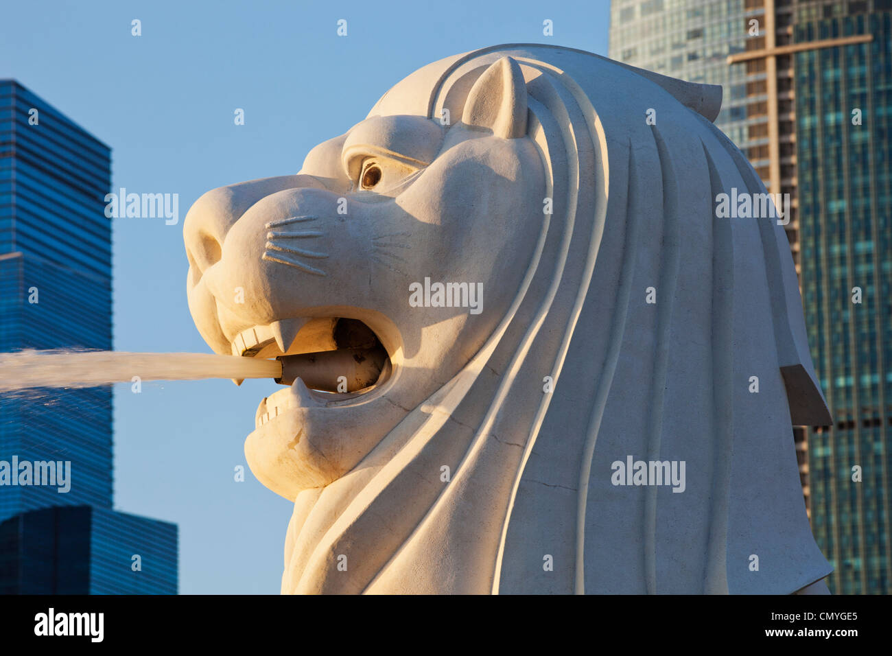 Singapore, Merlion Statue Stock Photo - Alamy