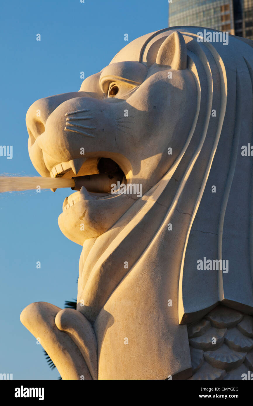 Singapore, Merlion Statue Stock Photo - Alamy