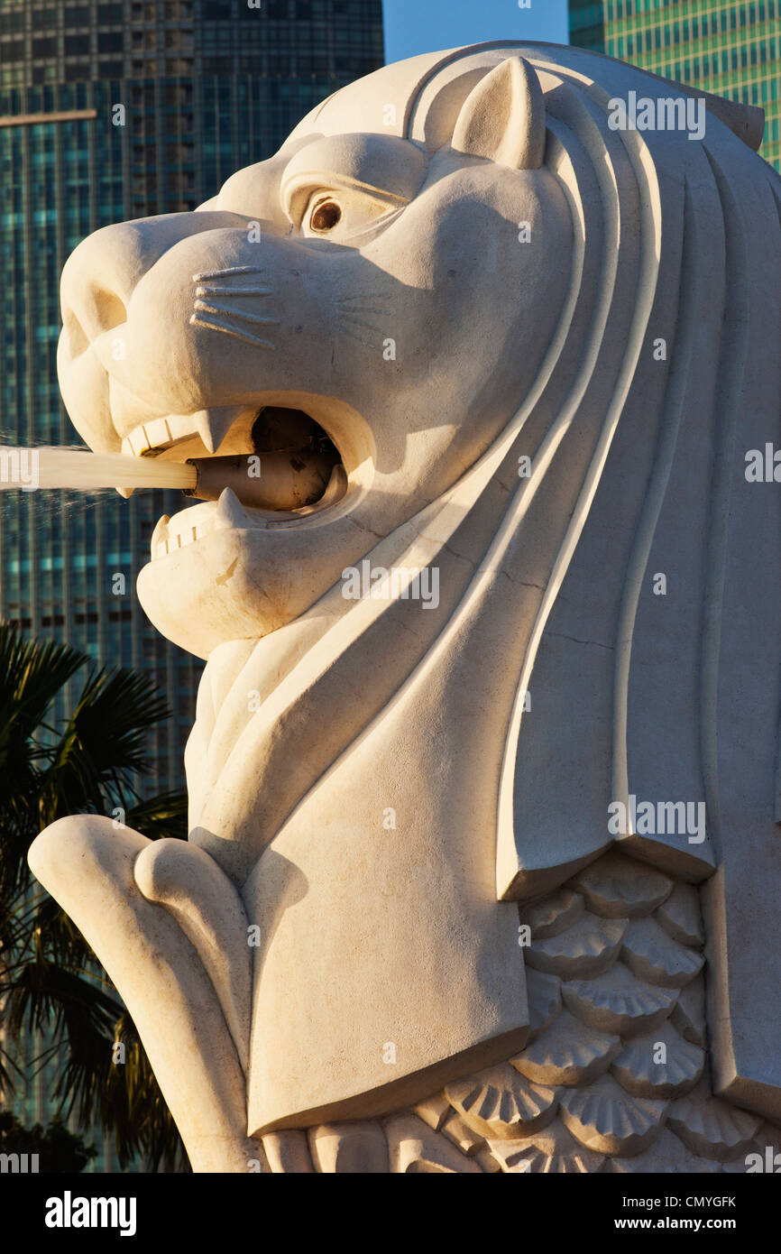 Singapore, Merlion Statue Stock Photo - Alamy