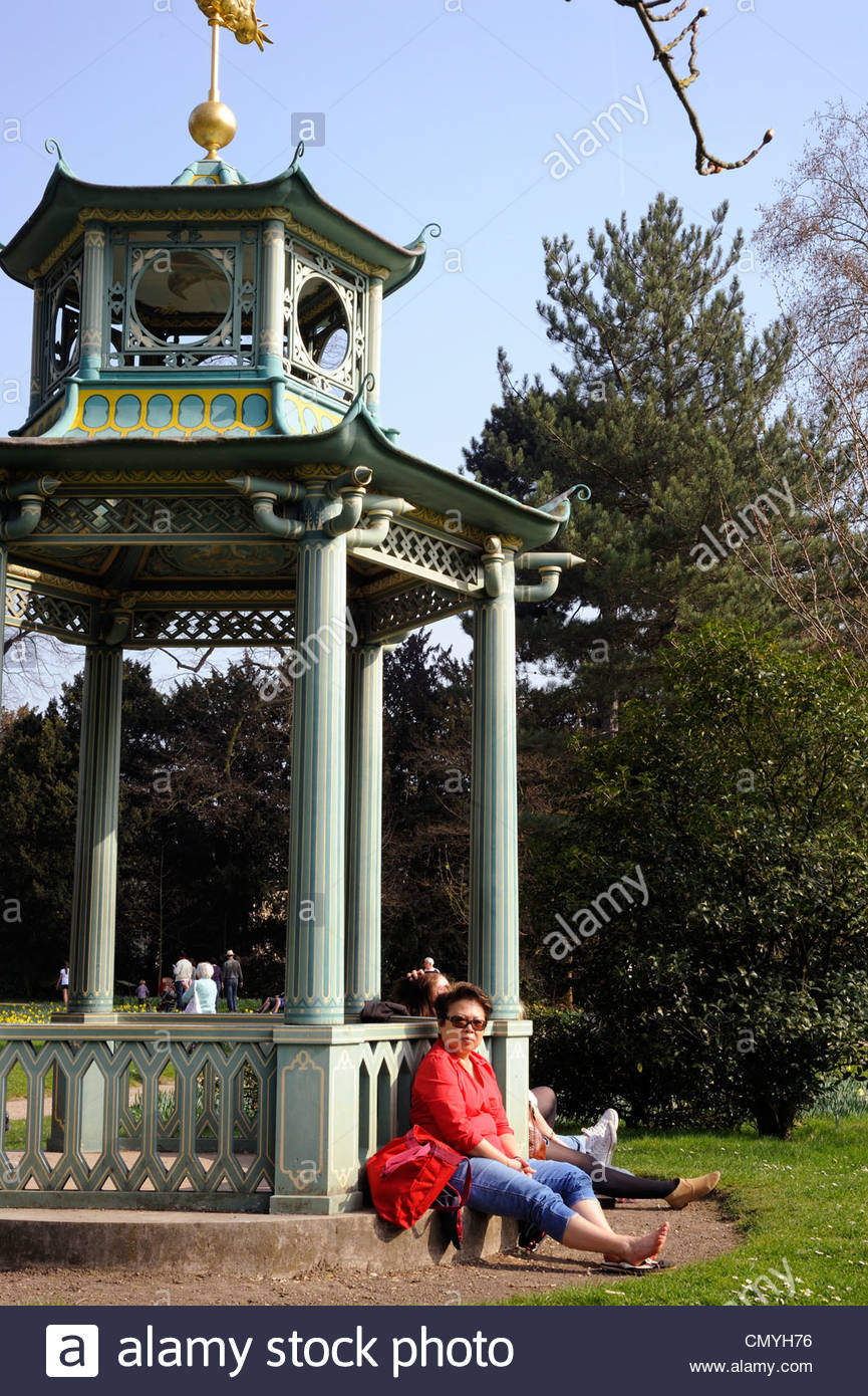 French Women Sunbathing Stock Photos & French Women Sunbathing Stock ...