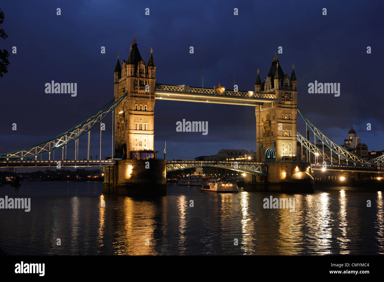 Tower bridge lift hi-res stock photography and images - Alamy