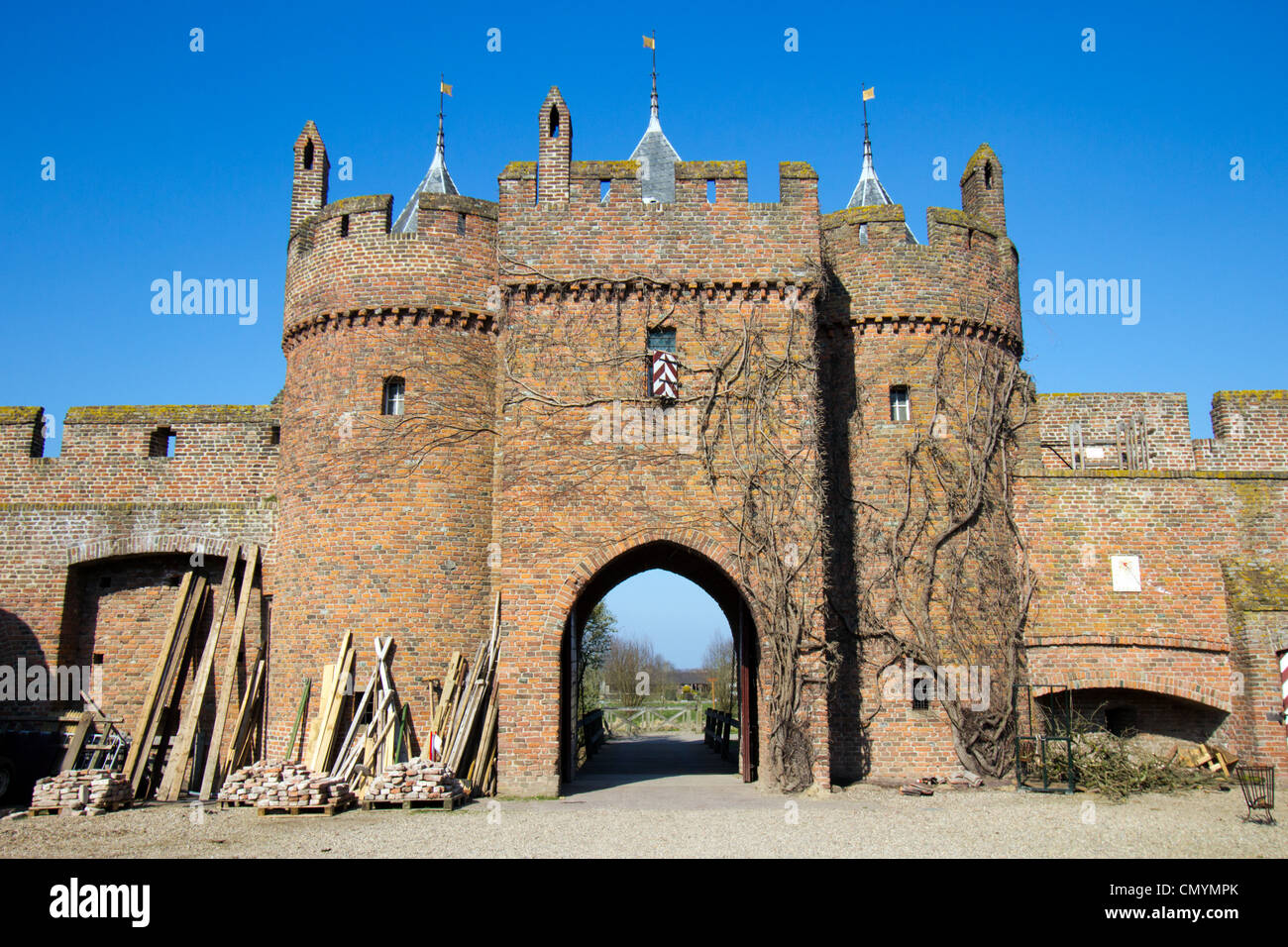 Old tower medieval fortress hi-res stock photography and images - Alamy