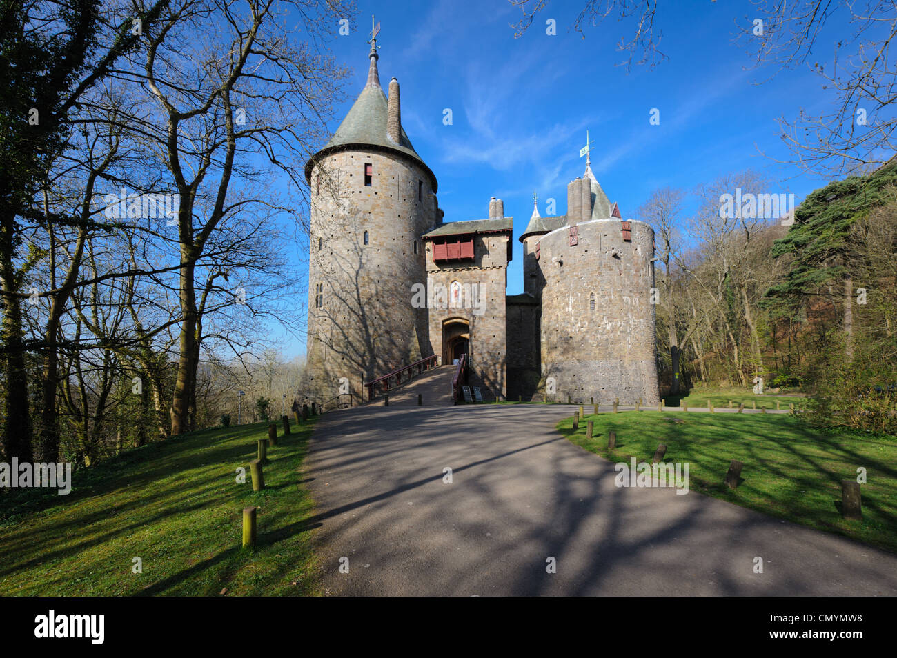 Castell coch hi-res stock photography and images - Alamy